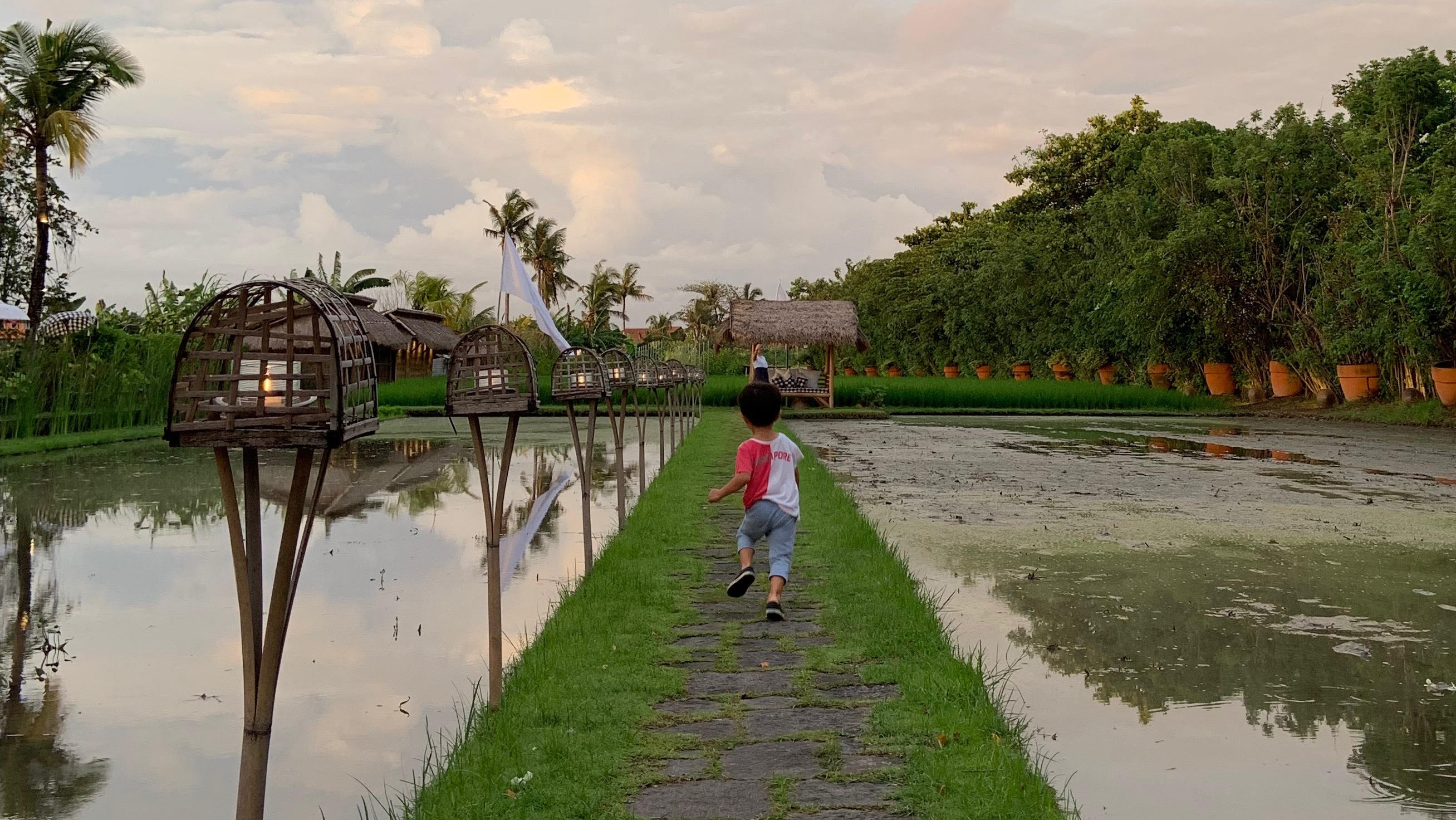 Explore Curiosity ～子供の好奇心を探し出そう～